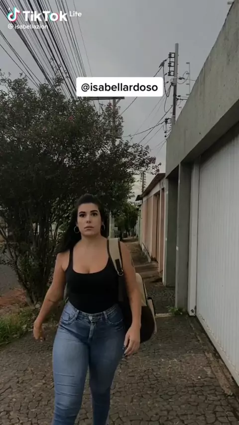 isabella valencia naked & isabella knauff leaked t ...| Kwai