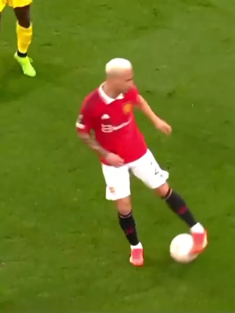 nymoussy stream moments