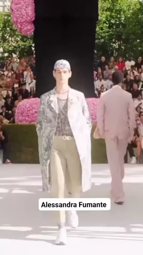 dewi persik dood & bts model dood twitter| Discove ...| SnackVideo