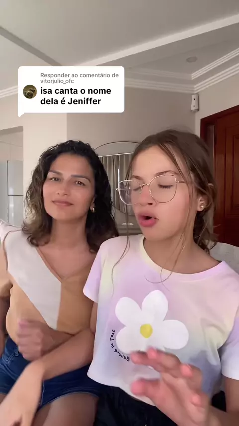 isa castro:alguma jenifer por aí?