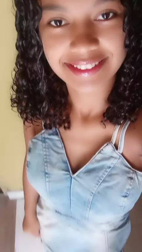 amanda vitoria estrela do kwai:bom dia 🌹