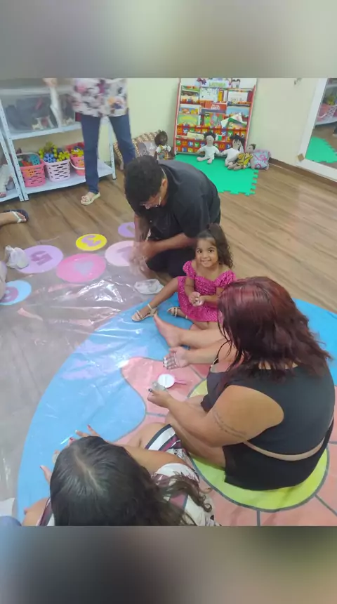 lari souza:reunião da minha princesa linda lola