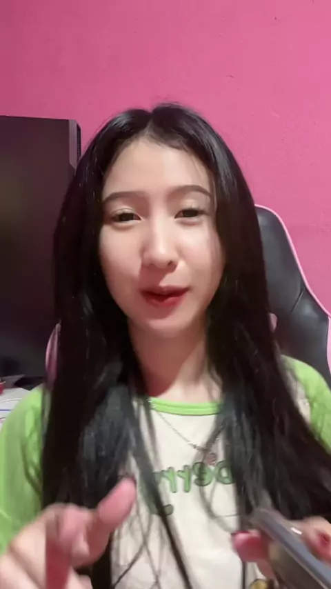 Hayyoo siapa tu?? 🤭🥰