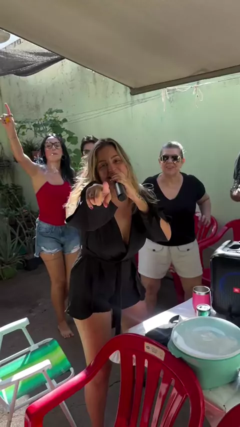 ju marques oficial:mais um vídeo da ju marques