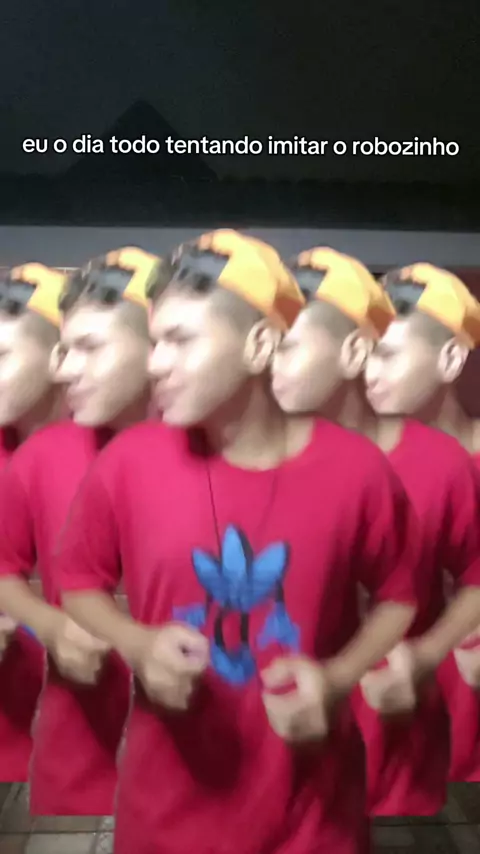 Explicação dotentando imita o robozinho